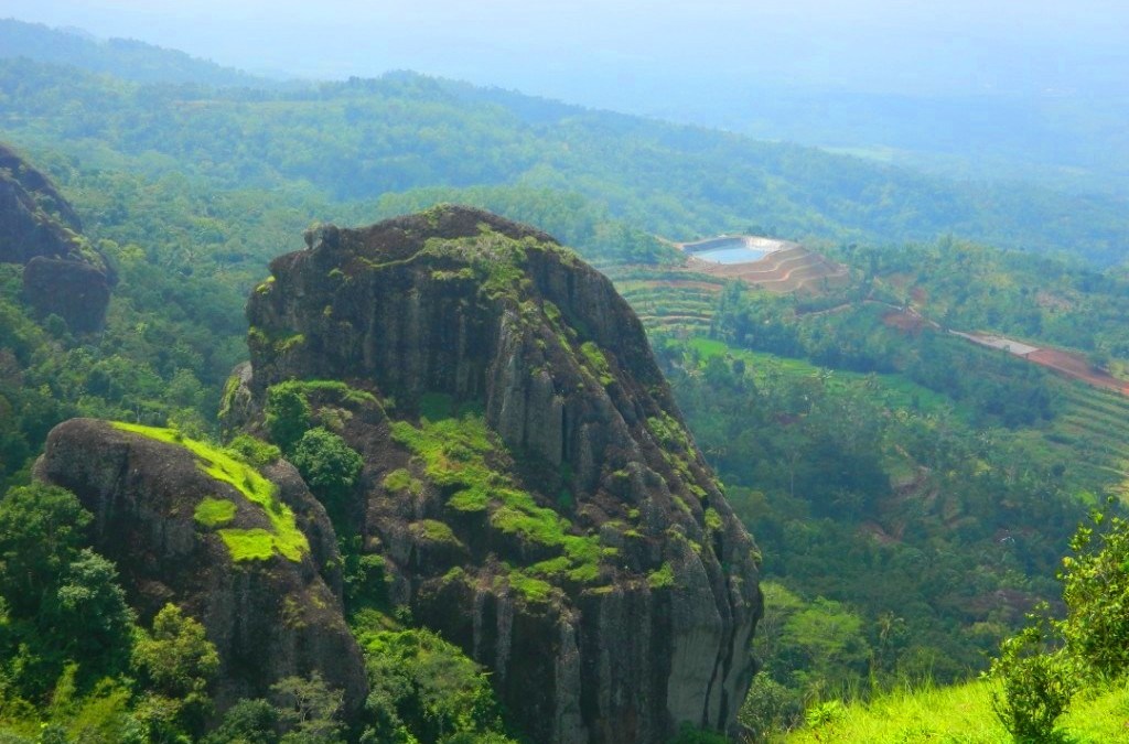 Gunung Api Purba Nglanggeran yang Megah - Campa Tour and Event